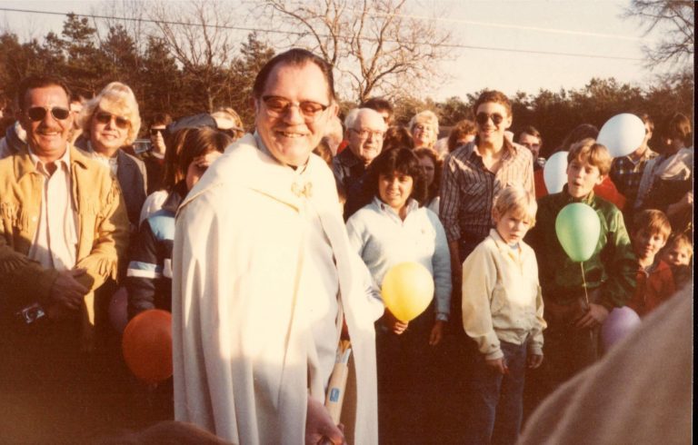 Welcome to OLL – Our Lady of the Lake Parish