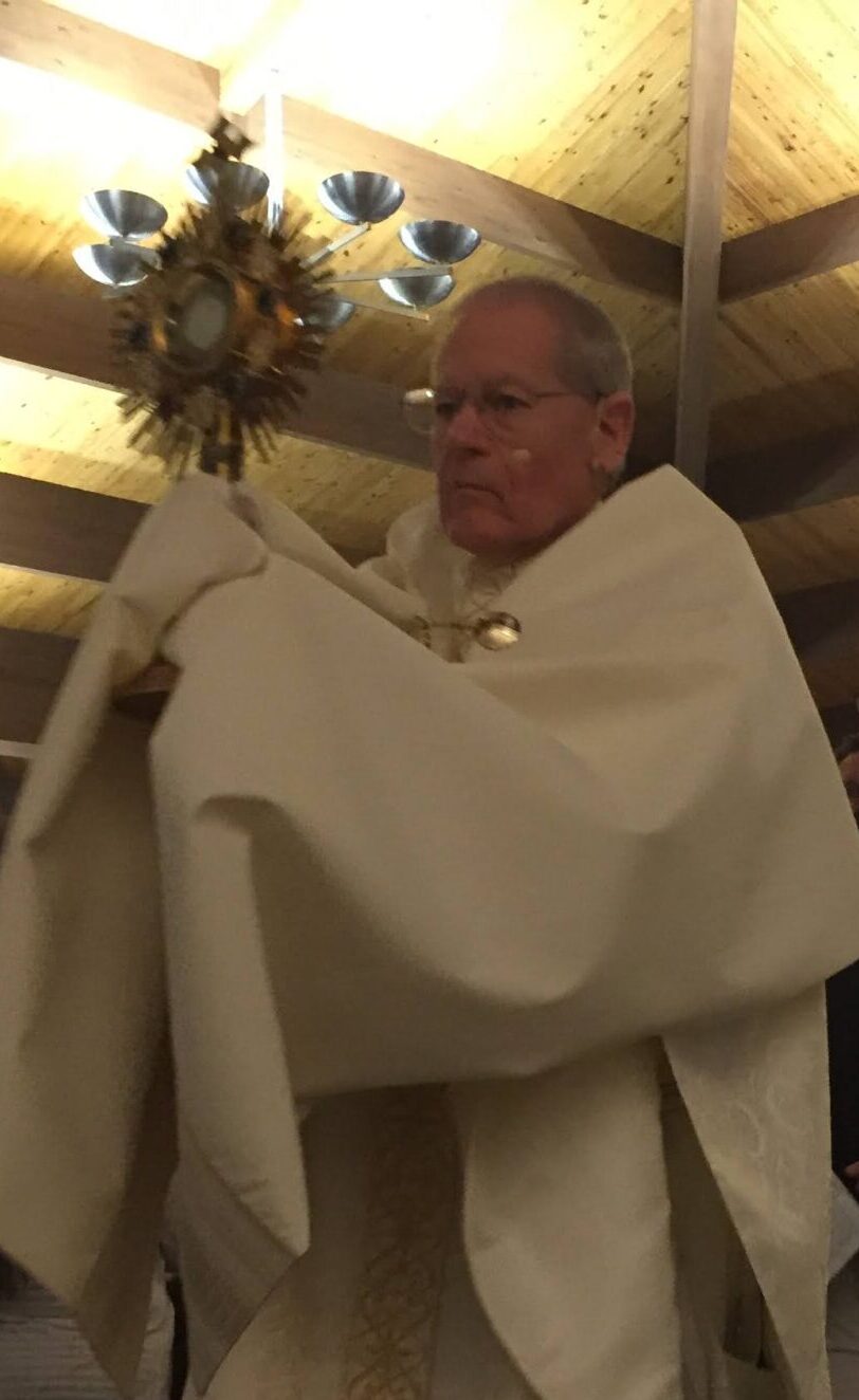 Welcome to OLL – Our Lady of the Lake Parish