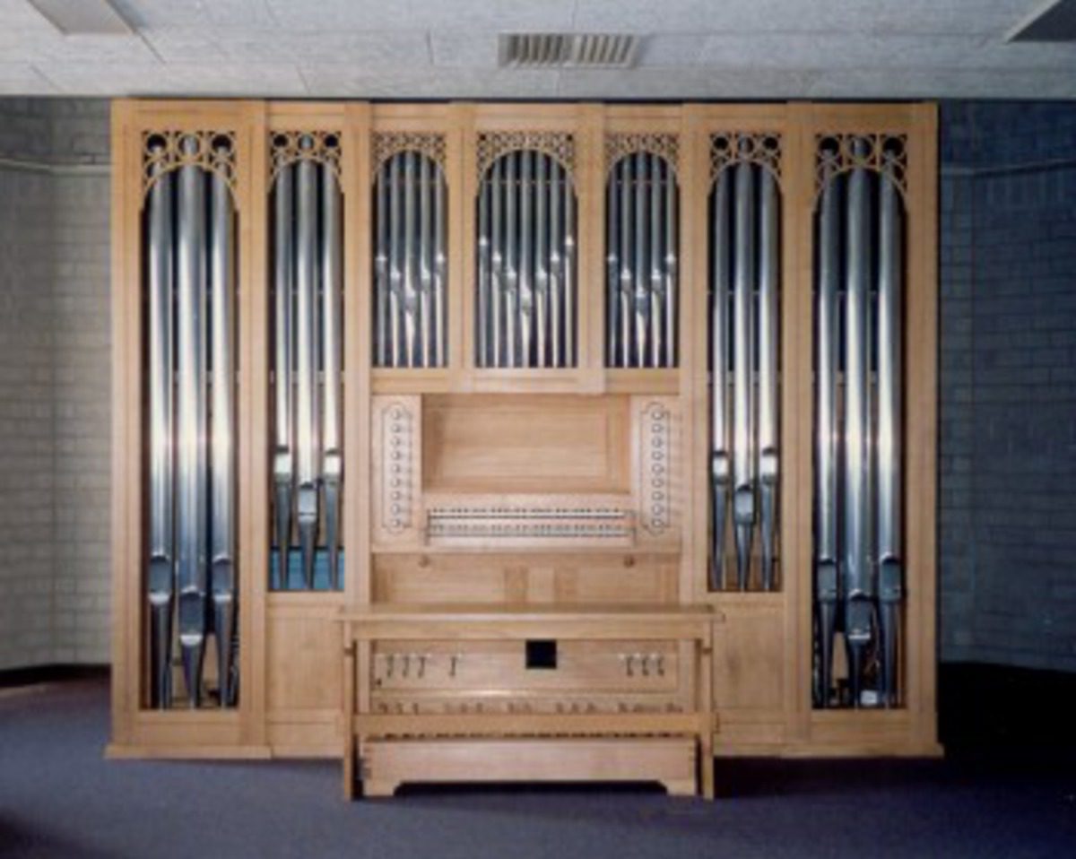 Pipe Organ – Our Lady of the Lake Parish